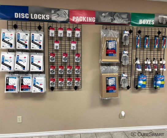 CubeSmart Self Storage - 3801 Old Jacksboro Highway - TX: Lowest Rates ...